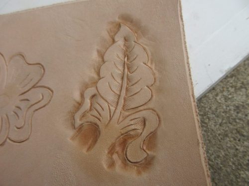 How To Carve Leather - Maze Leather