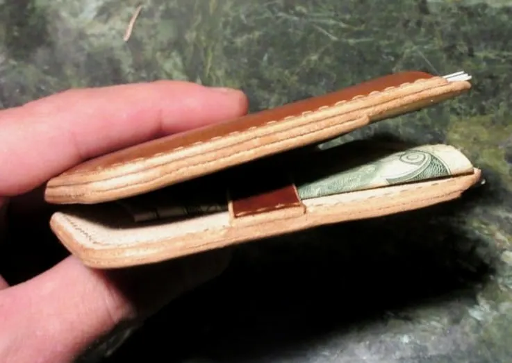 Compact BiFold Wallet Template - Maze Leather