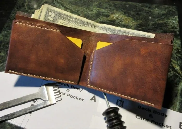 Free Simple Bifold Wallet Template - Maze Leather
