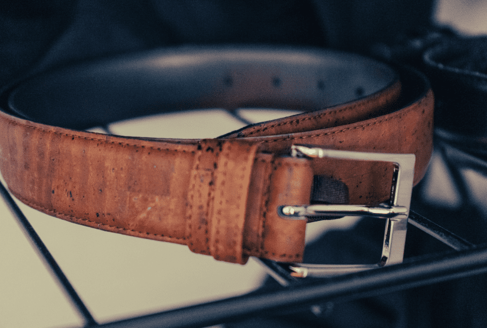 How To Make A Leather Belt In 10 Easy Steps - Maze Leather